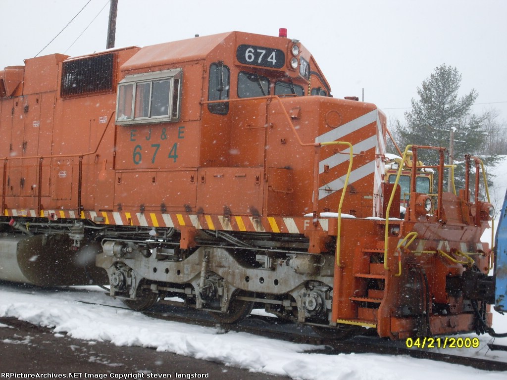 The EJ&E On A Classic Spring Day